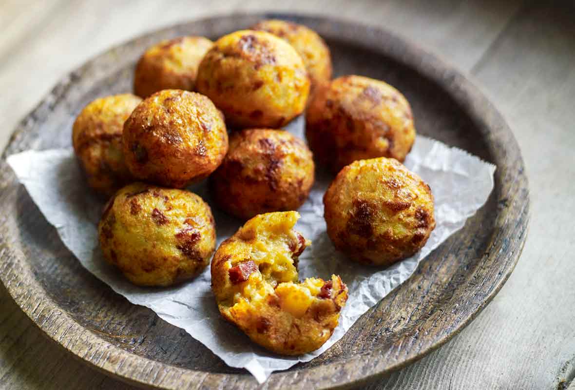 Chouriço and Potato Balls – Leite's Culinaria