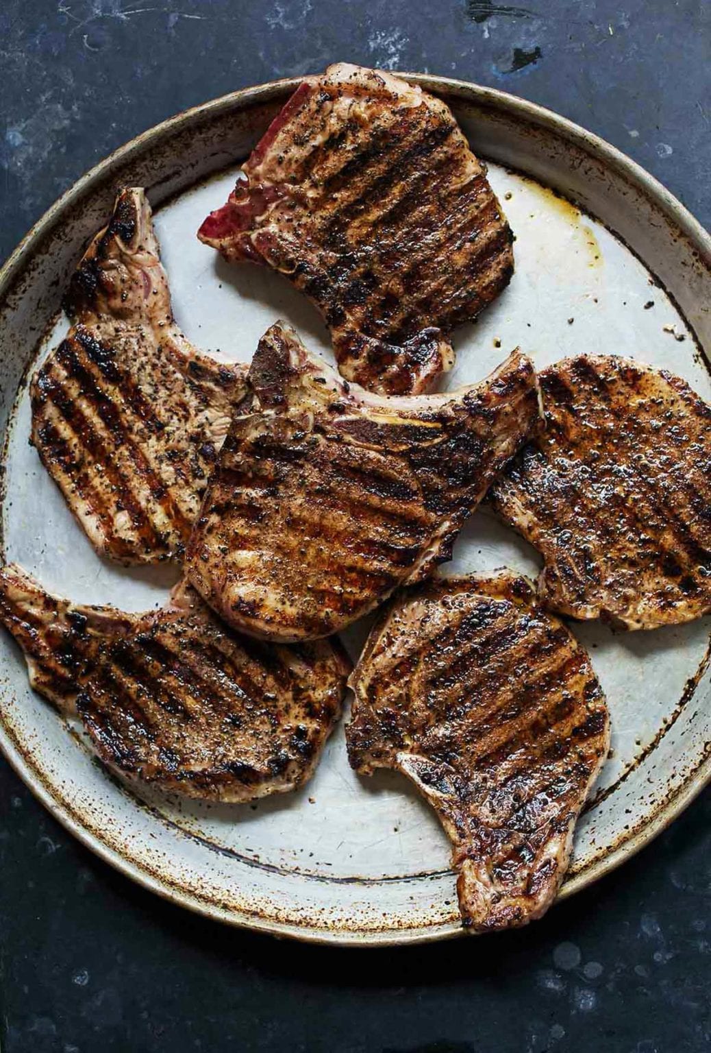 Coffee Crusted Grilled Pork Chops – Leite's Culinaria