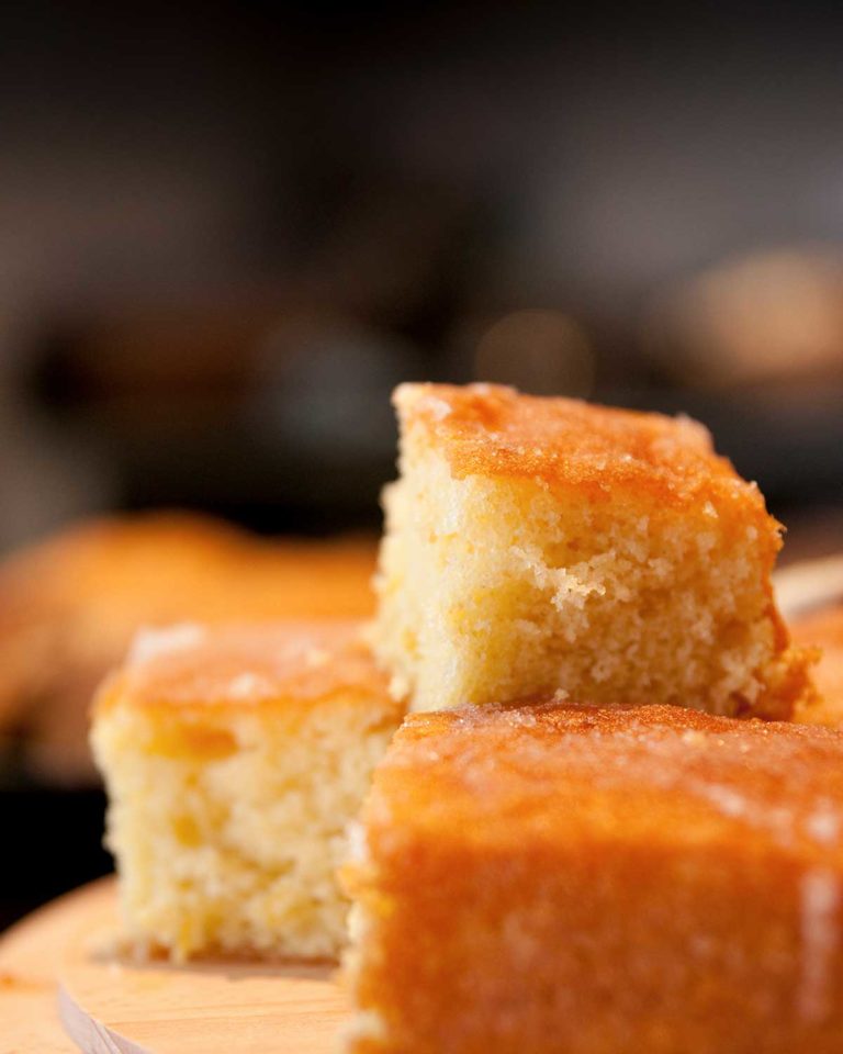 Lemon Drizzle Cake – Leite's Culinaria