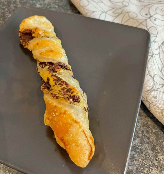 Torsades au Chocolat ~ Chocolate Pastry Twists – Leite's Culinaria