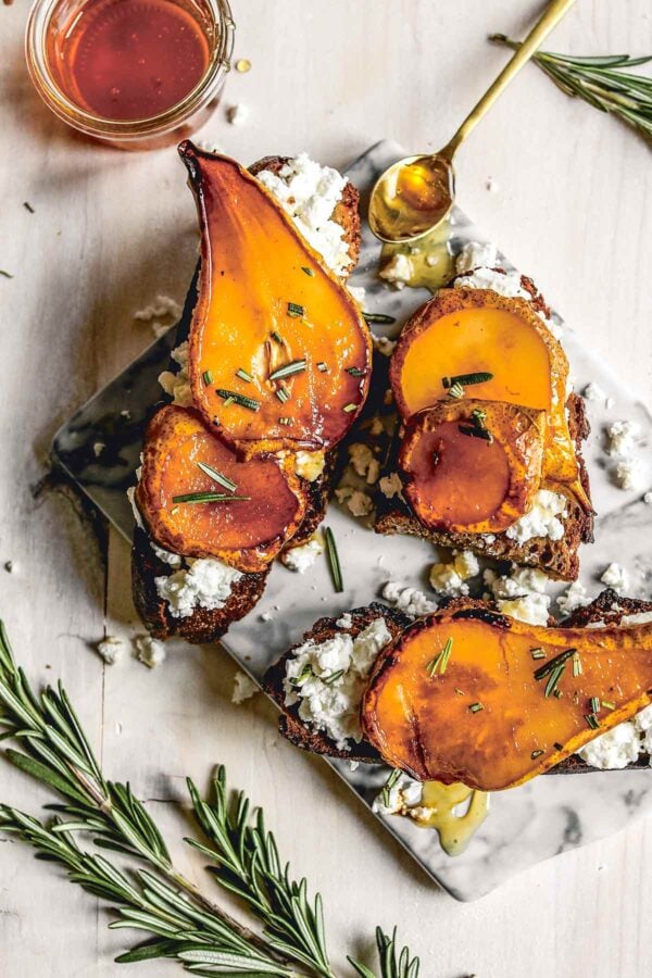 Roasted Pear with Honey and Rosemary – Leite's Culinaria
