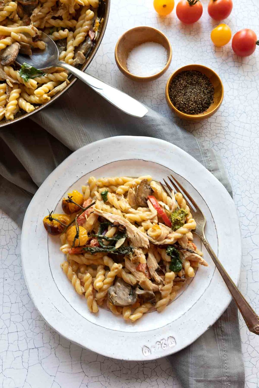 Everything But the Kitchen Sink Pasta – Leite's Culinaria